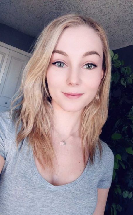 Lisa Peachy Twitch Stpeach Personal Pics 2 Famousfix