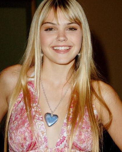 Aimee Teegarden Aimee Teegarden Picture 10293238 420 X 522 Fanpixnet
