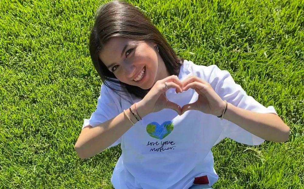 Ellie Zeiler Photos News And Videos Trivia And Quotes Famousfix