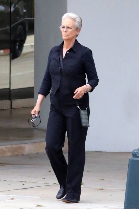 Jamie Lee Curtis Is Spotted Out And About In Los Angeles Jamie Lee