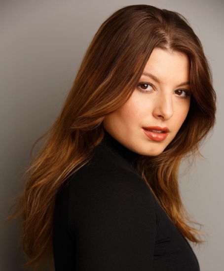 Valerie Eve Pictures Valerie Eve Photo Gallery 2025