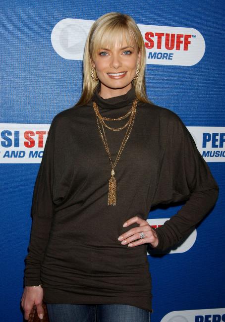 Jaime Pressly Pepsi Stuff Launch Party In Hollywood 24012008 Jaime Pressly Picture
